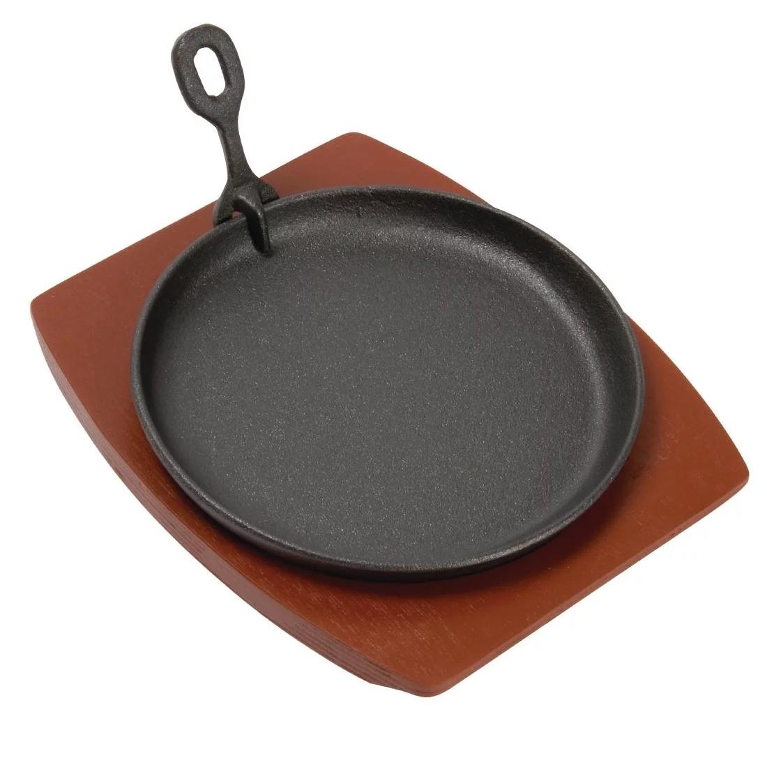 olympia cc311 cast iron sizzle pan with wooden holder